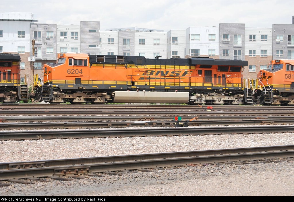 BNSF 6204